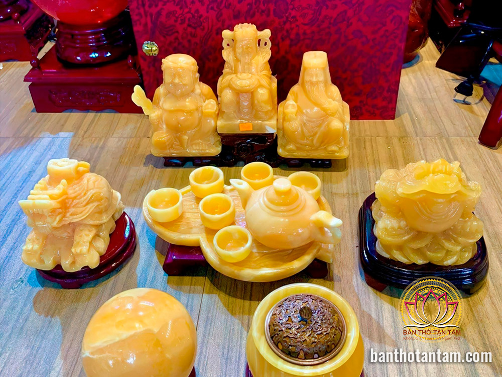 Cách đặt ông cóc và ông Tỳ Hưu chuẩn phong thủy | Bàn thờ Tận Tâm